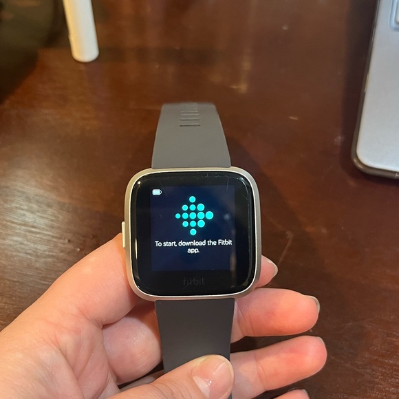 fitbit | Wearables | Fit Bit Versa Lite | Poshmark